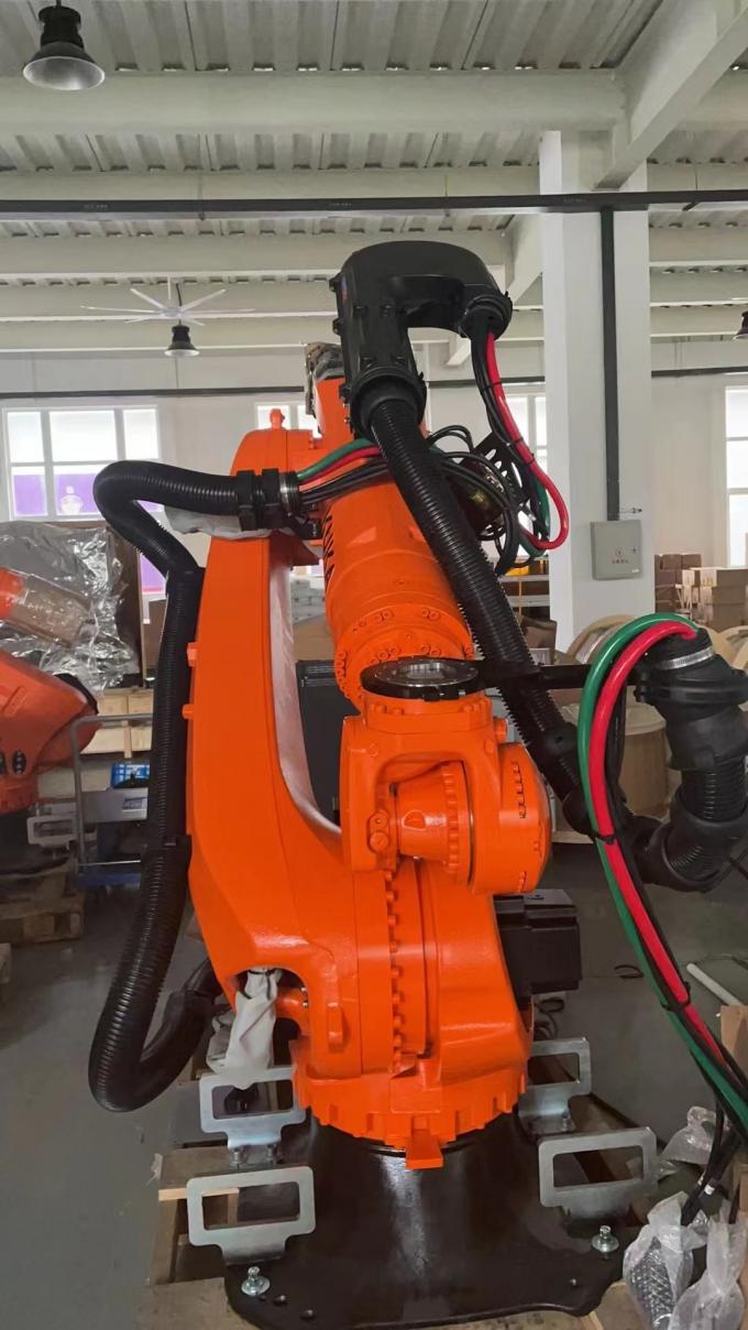 6 Dof Industrial Robot Arm Kuka In Metal Cutting Machine Tools Foundry